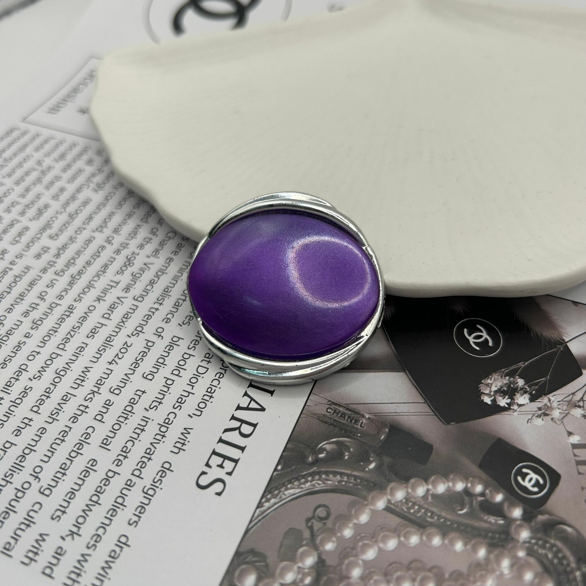 Советская винтажная пластиковая брошь