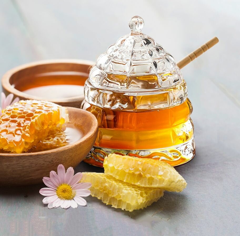 Стеклянная банка для меда с деревянной ложкой и крышкой – стильное хранение меда, сиропа, джема на кухне или в подарок