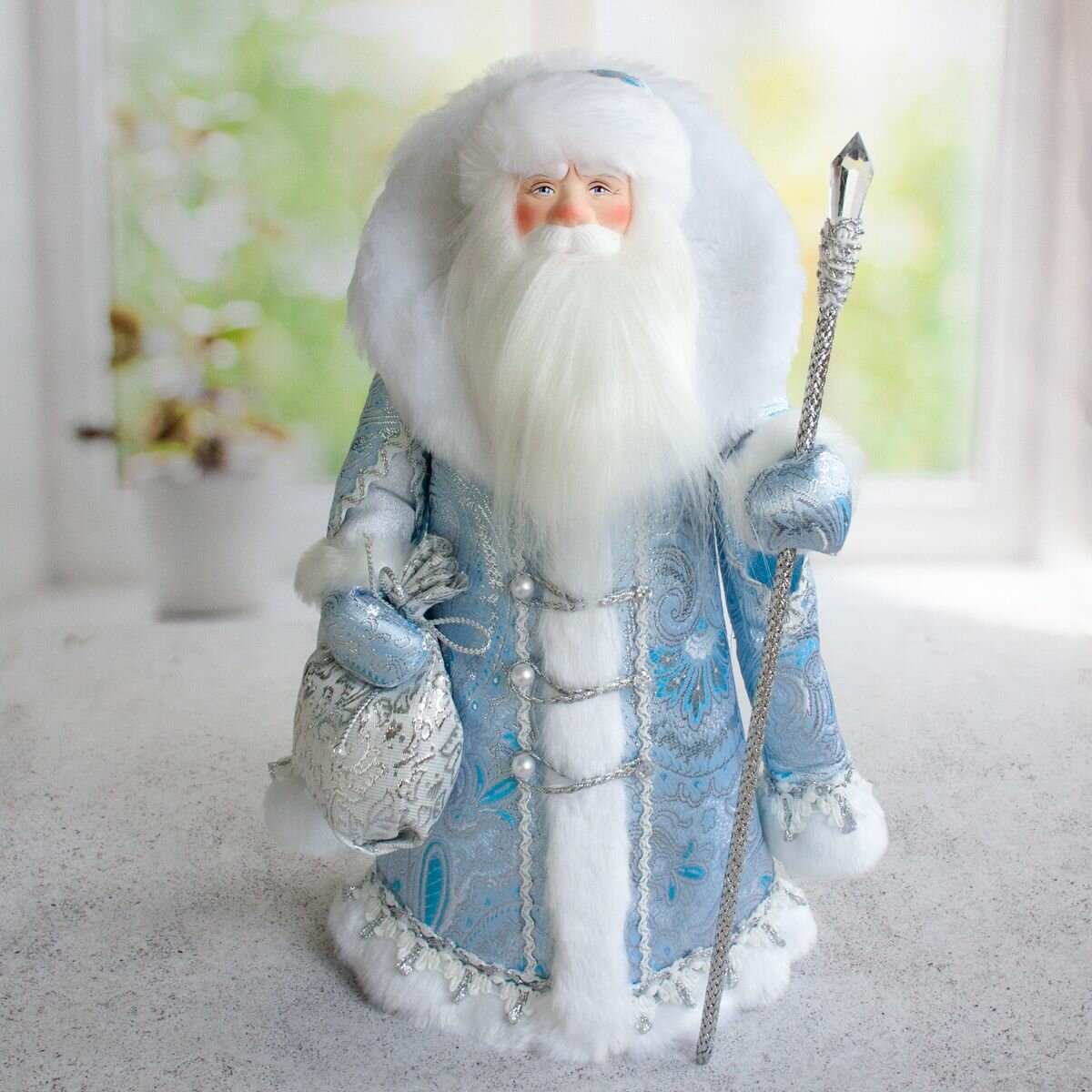 Фигурка Кукла Русский Дед Мороз ручной работы в шубе серебро 32см