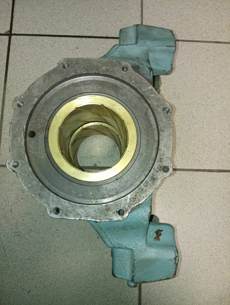 Башмак балансира со втулками (ОАО КАМАЗ) 55111-2918068