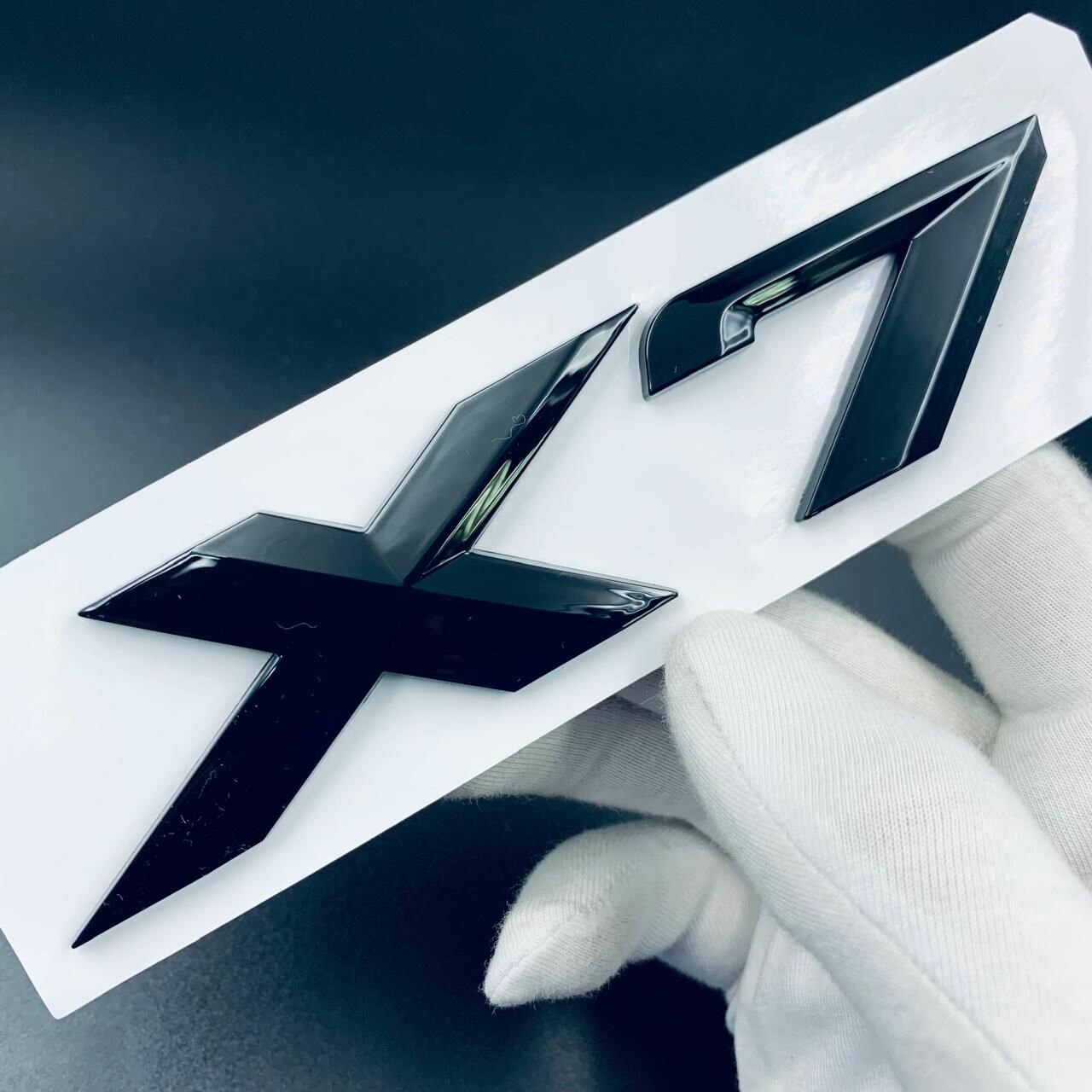 Эмблема шильдик на крышку багажника BMW, БМВ X7 черный / Шильдик X7 на крышку багажника