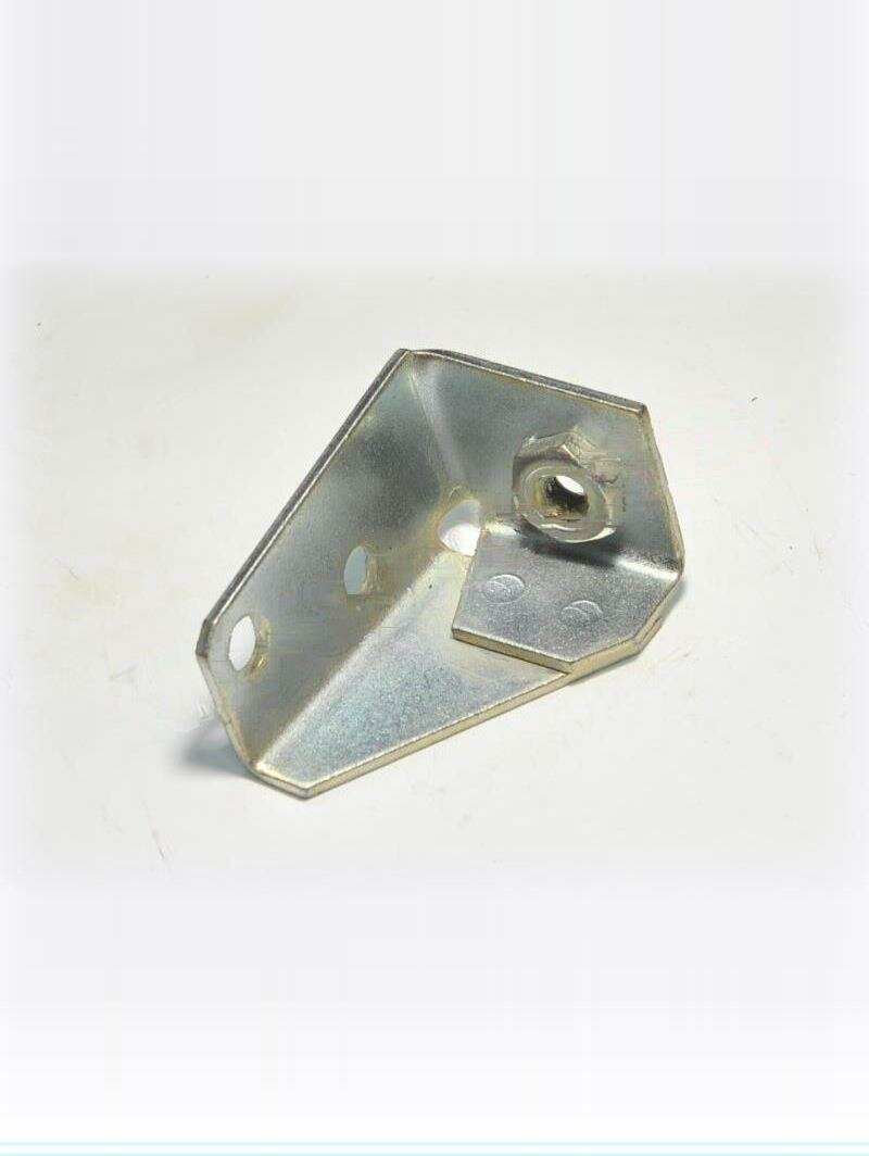 Кронштейн приемной трубы ВАЗ 2101-2107 к КПП