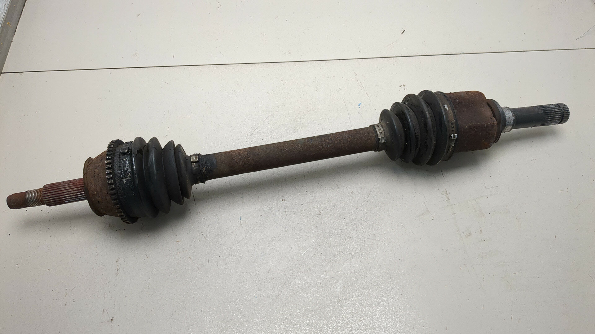 Полуось (вал, шрус) правая передняя Ford Explorer Б/У