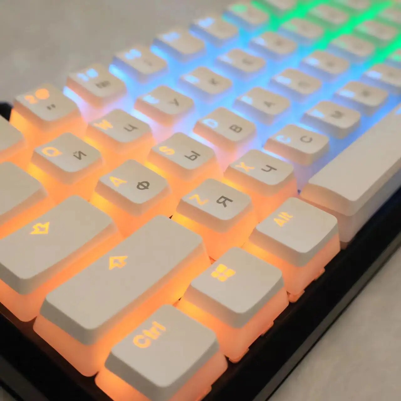 DUTRIEUX Cyrillic Pudding Keycaps PBT 117 Keys Set Russian white