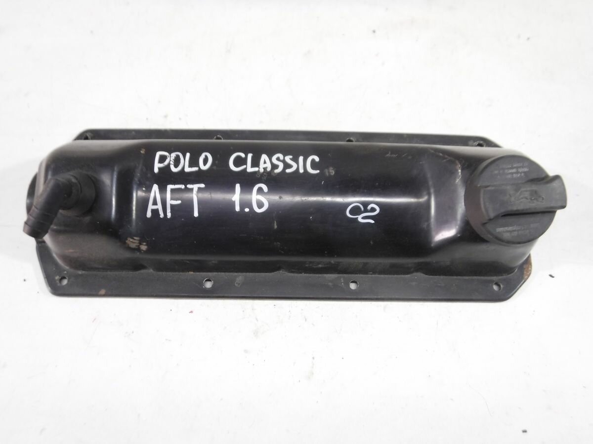 Крышка головки блока (клапанная) Volkswagen Polo III (1994—2002) 037103469N