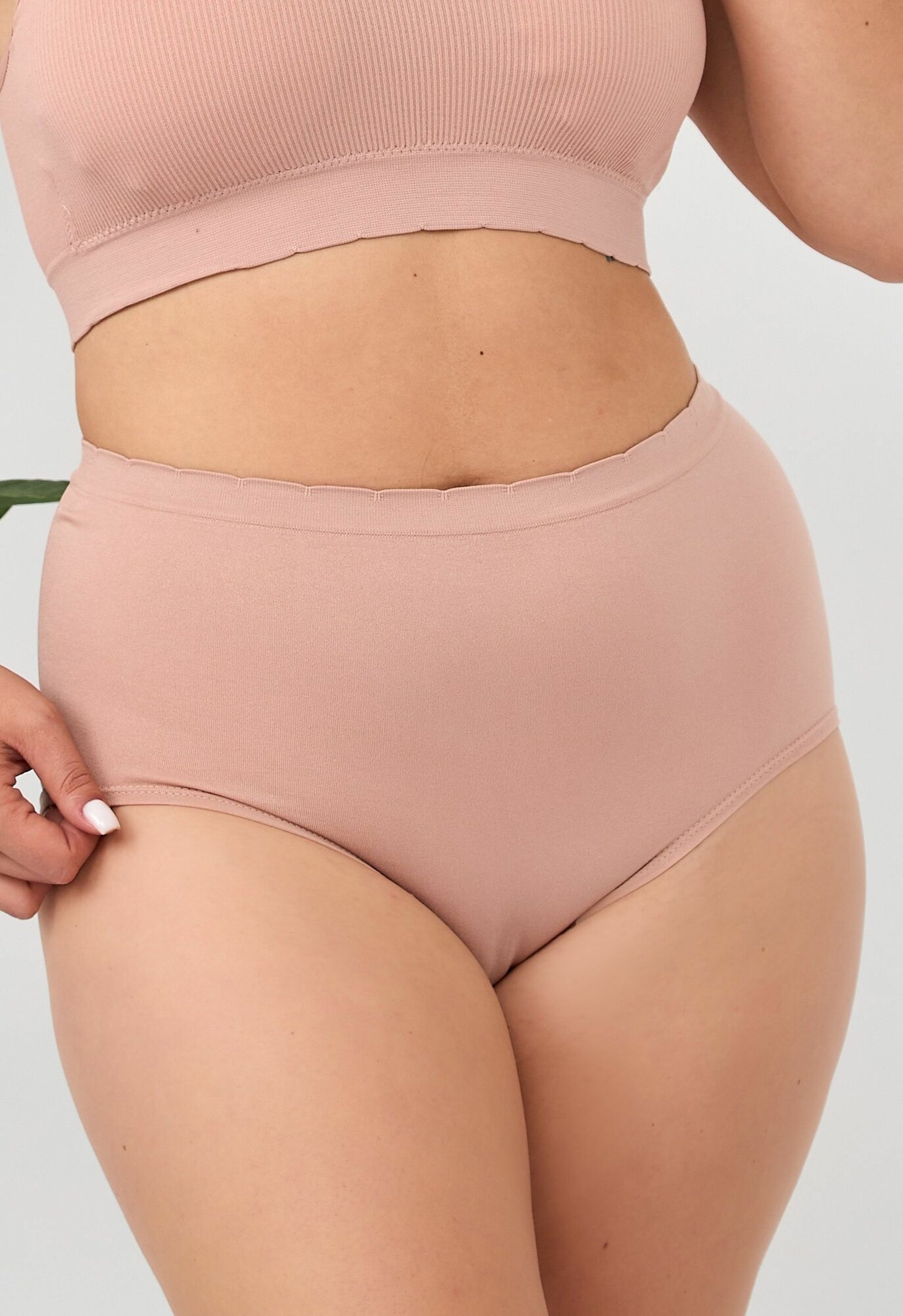 Трусы  бежевый