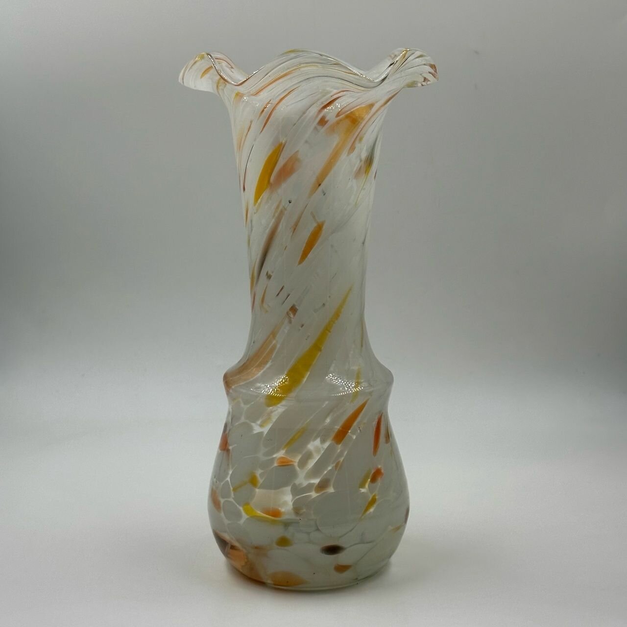 Ваза для цветов Высота 22 см Цветное Стекло! Гутная Техника СССР