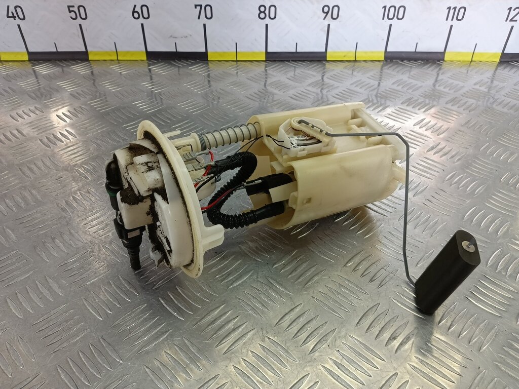 Насос топливный (бензонасос) Б/У для Citroen Berlingo I рестайлинг (2002—2012) 1525H8