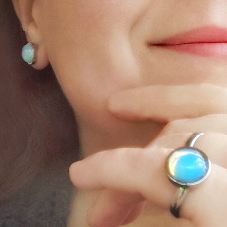 Комплект бижутерии: серьги, кольцо, опал