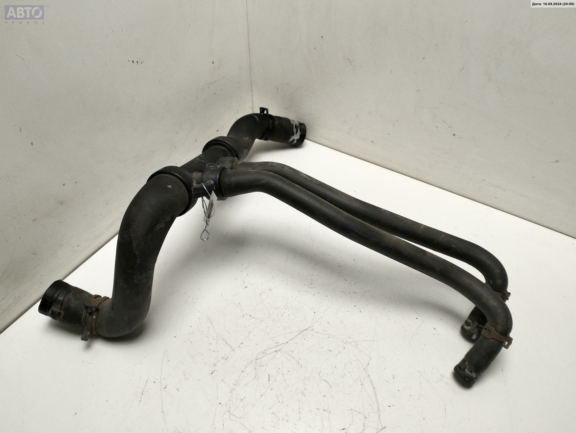 Патрубок Renault Megane 2 (2002-2008)