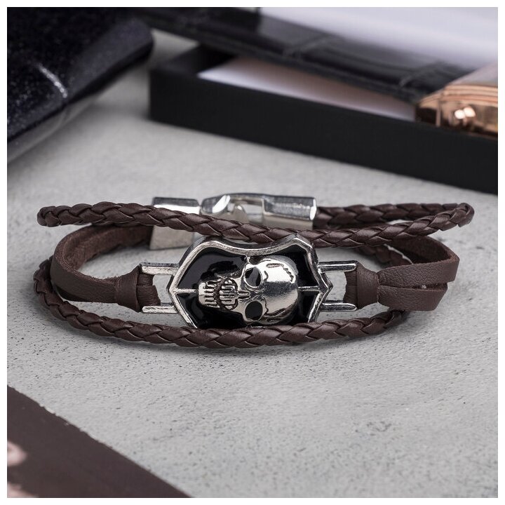 Плетеный браслет