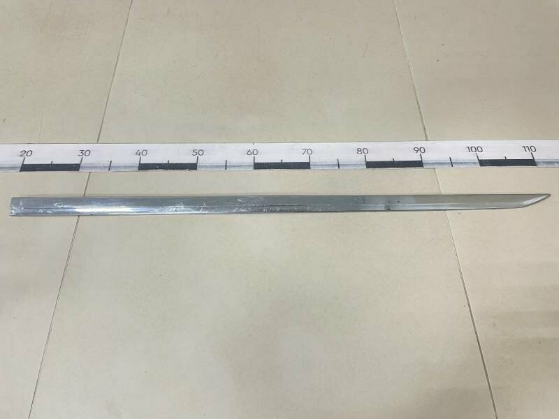 Молдинг передней левой двери Volkswagen Tiguan 2017 кат.номер: 5NA853331A2ZZ