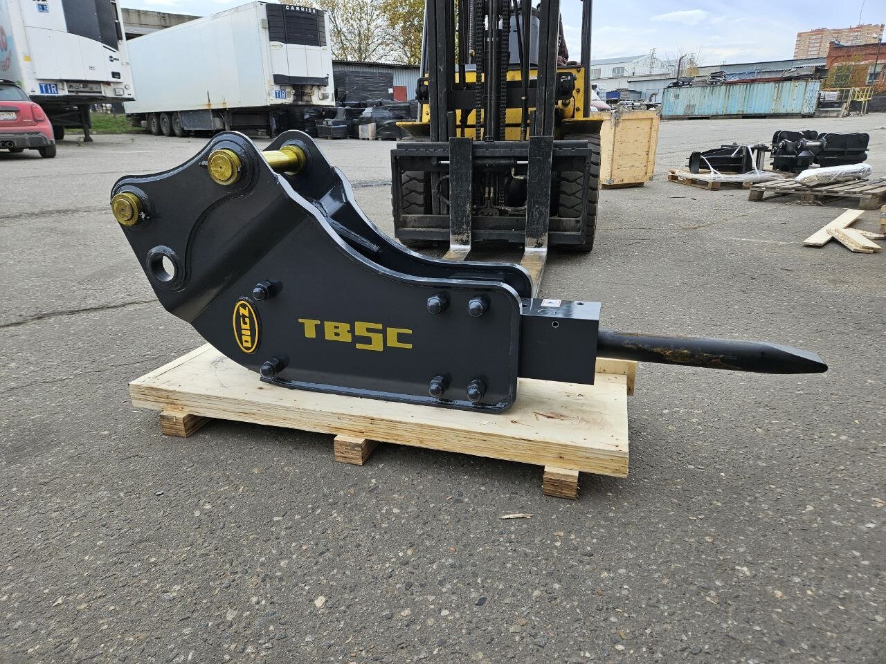 Гидромолот для эксаватора 5-9 тонн DIGZ TB5C с переходной плитой для ACE , NH, BULL, CASE, JBC, KOMATSU