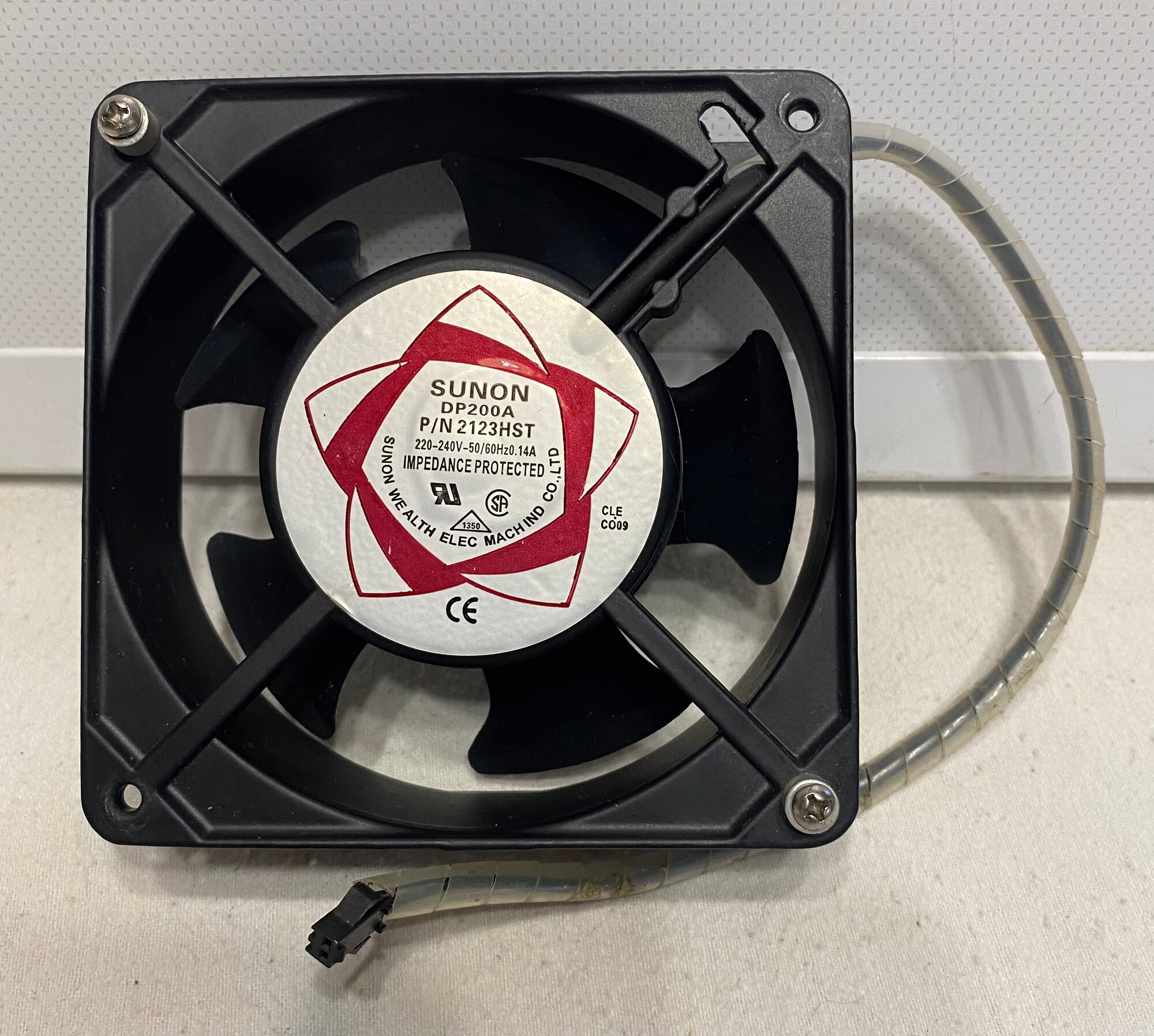 Вентилятор Sunon DP200A-2123HST