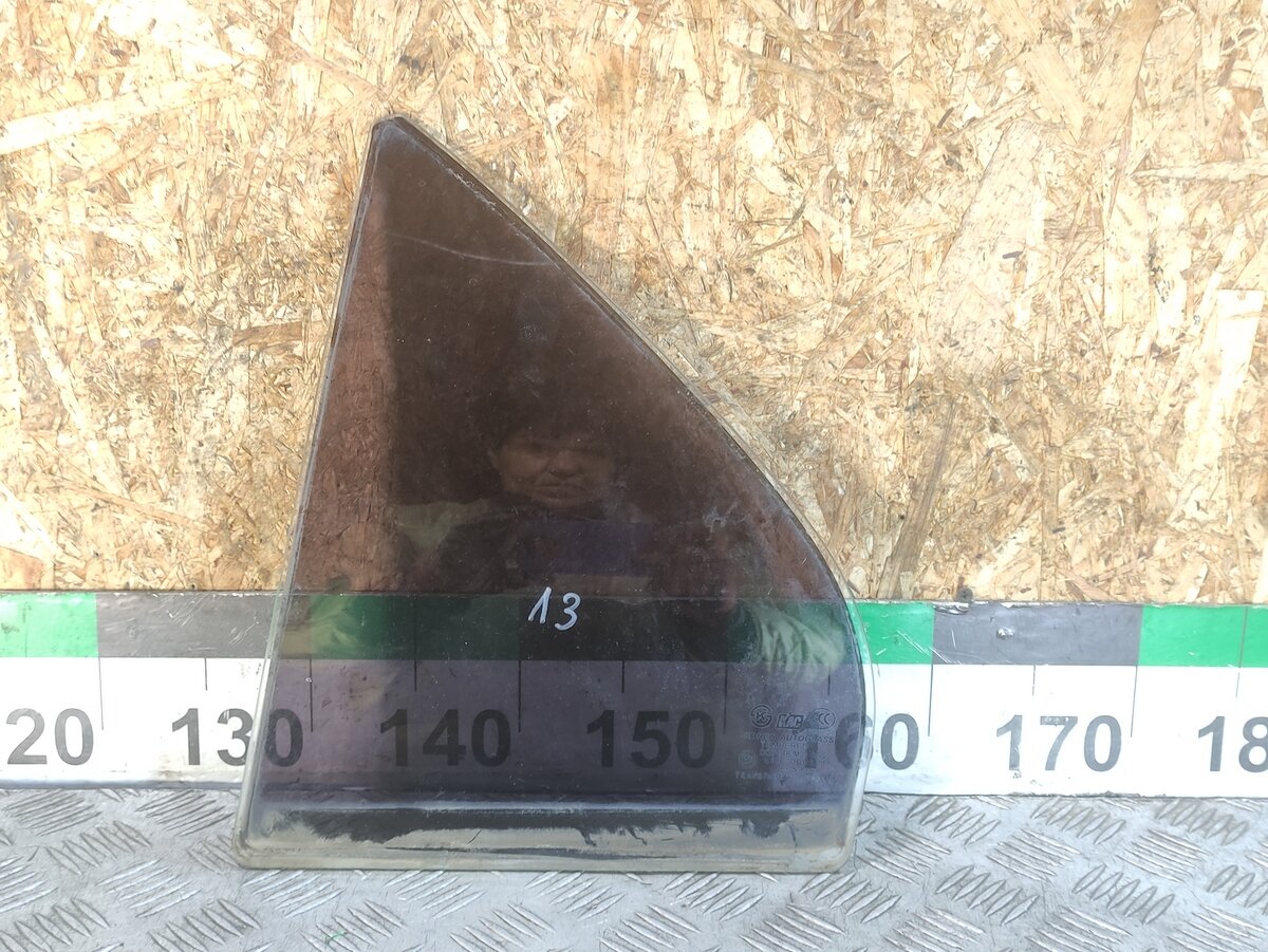 Стекло двери задней левой форточка HYUNDAI Accent 2000-2012 8356125010