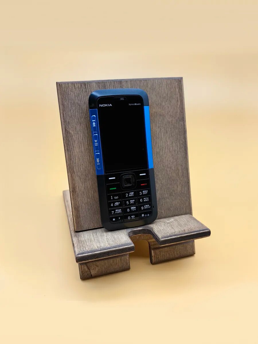 Кнопочный мобильный телефон Nokia 5310 XpressMusic