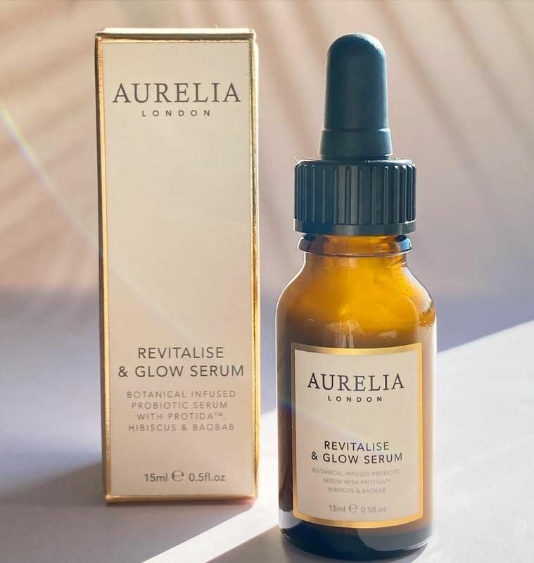 Сыворотка для восстановления и придания коже сияния AURELIA Revitalise & Glow serum botanical infused probiotic serum with protida, hibiscus & baobab 15ml