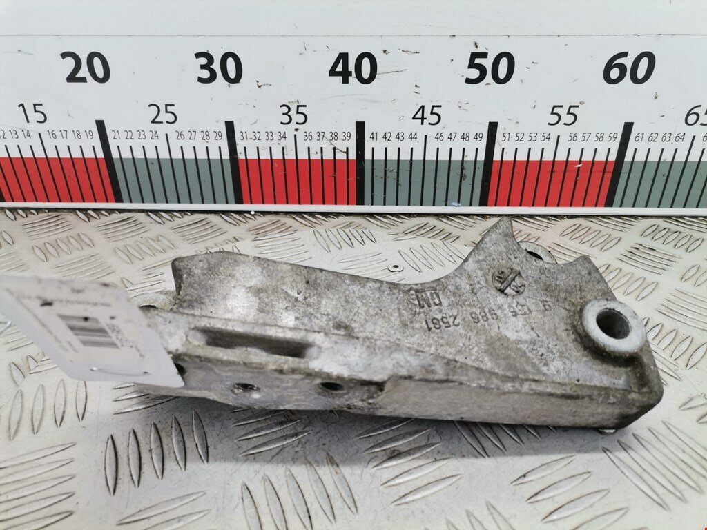 Кронштейн (крепление лапа) двигателя Opel Vectra C 9156986 арт. 2161969