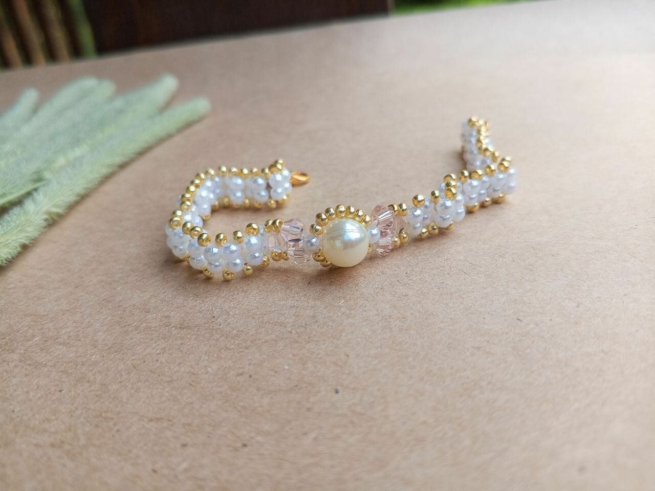 Браслет, бисер