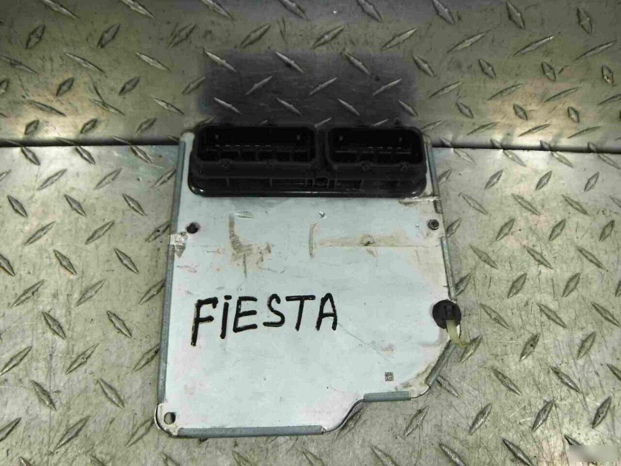 Блок управления двигателем Ford Fiesta Mk4 рестайлинг (1999—2002) 1S6A12A650AD