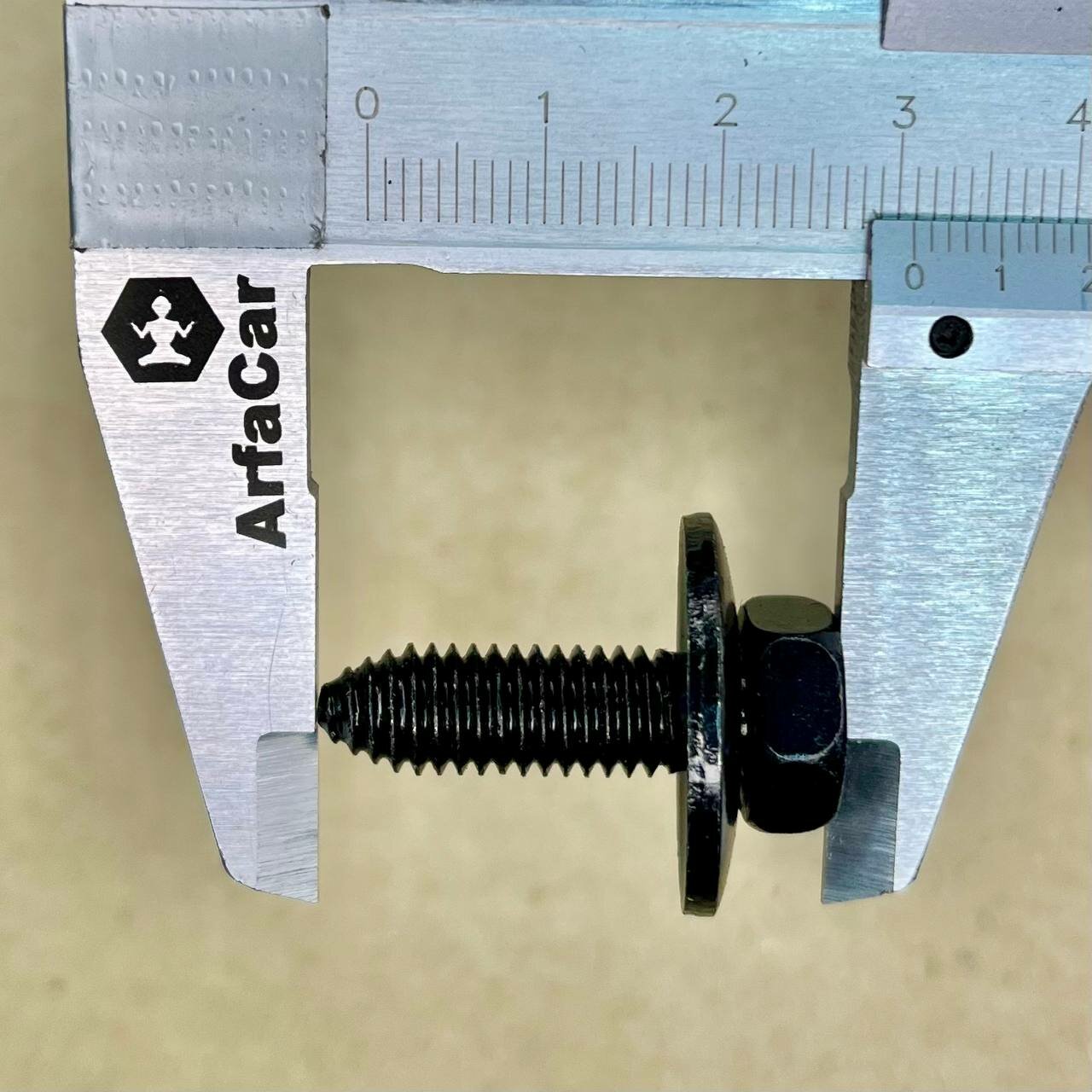 Болт с шайбой пыльника двигателя, Toyota, 9011908A33, комплект 10шт