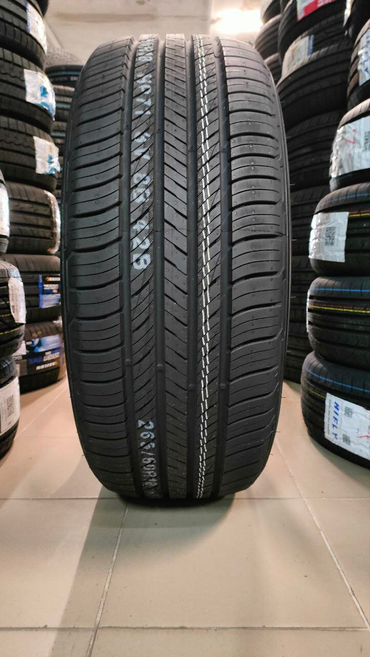 225/60R18 Kumho Crugen HP71 104V Китай (дата 3425) симметричный протектор