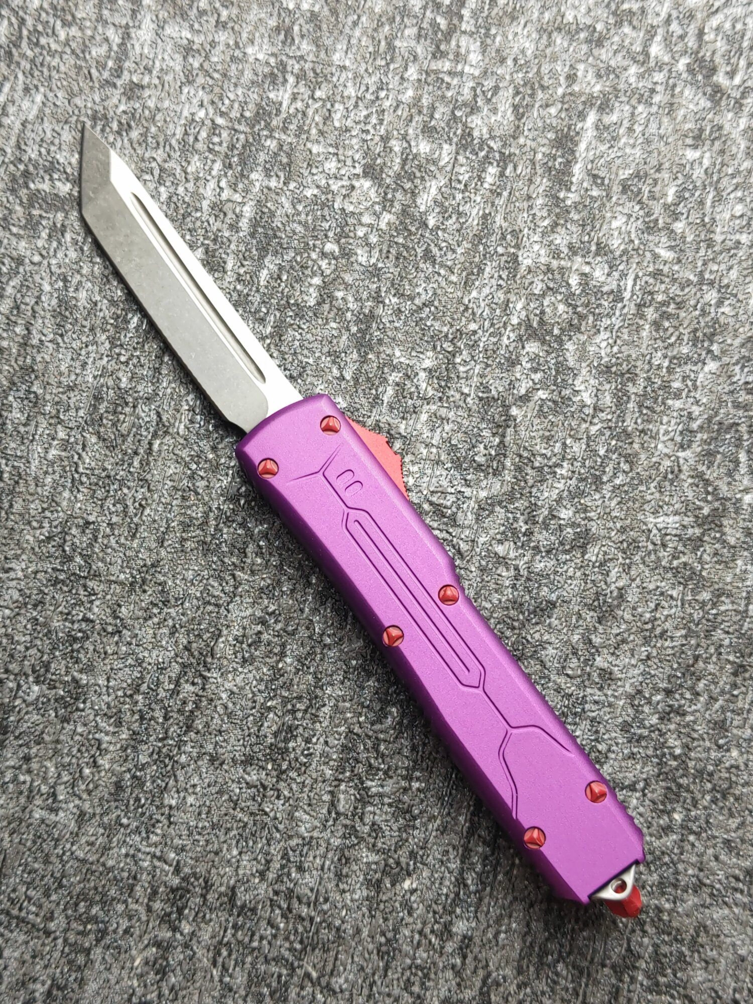 Нож автоматический складной фронтальный Microtech фиолетовый Танто