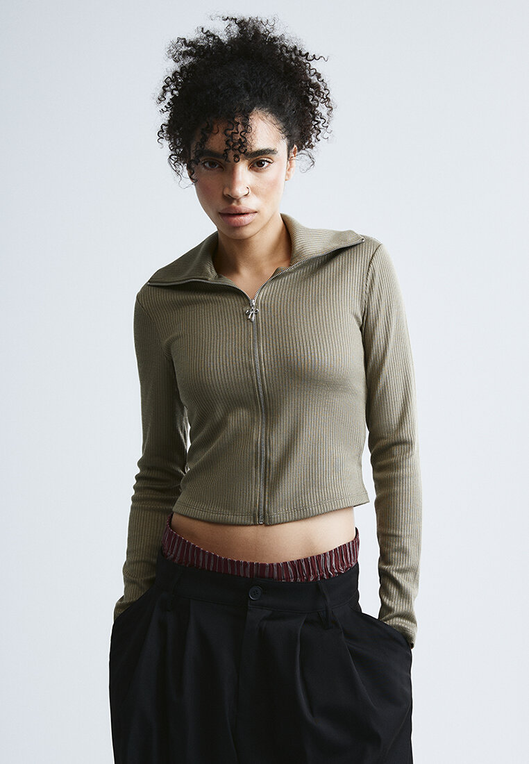 Лонгслив YNG