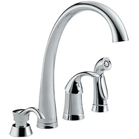 Кухонный смеситель Delta Pilar Two Handle Widespread Kitchen Faucet with Spray, Chrome