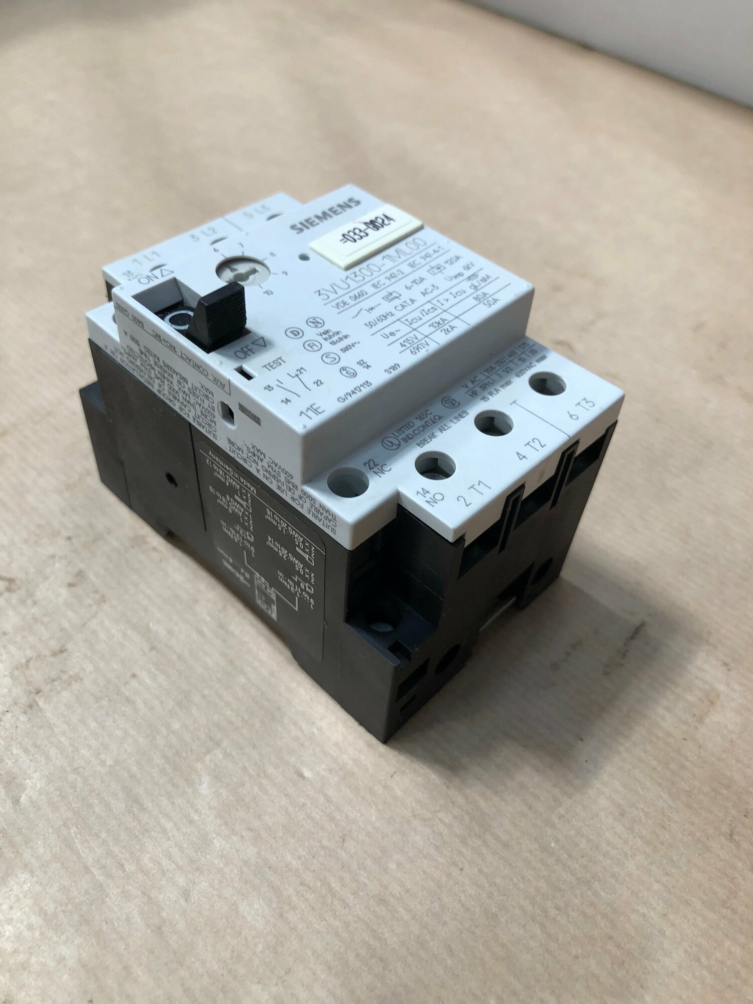 Выключатель автоматический SIEMENS 3VU1300-1ML00