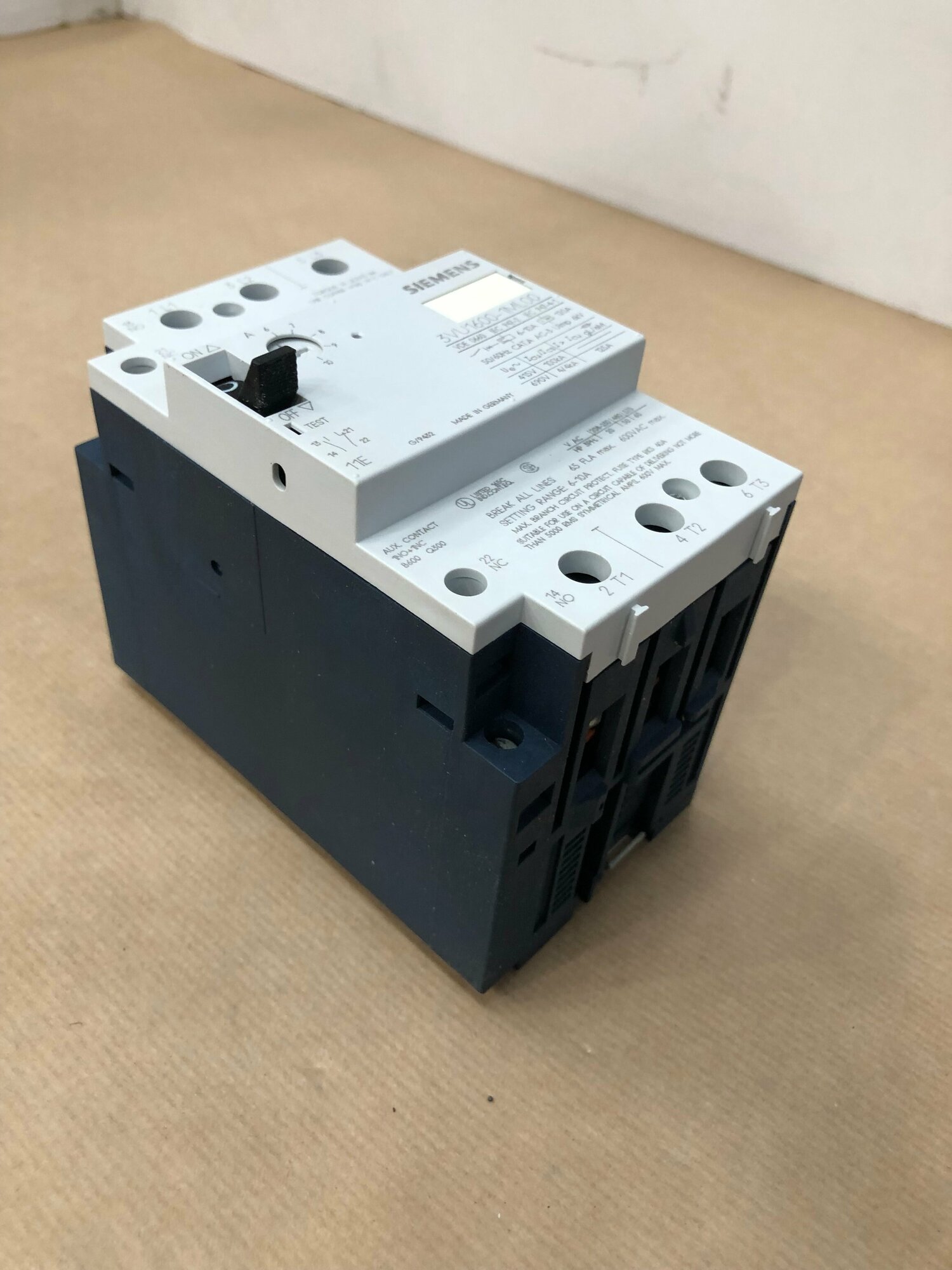 Выключатель автоматический SIEMENS 3VU1600-1ML00