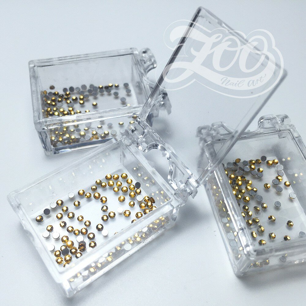 Стразы стеклянные Topaz SS4 (1.5 мм) Zoo Nail Art 100 шт №1135 (в прямоугольном боксе)