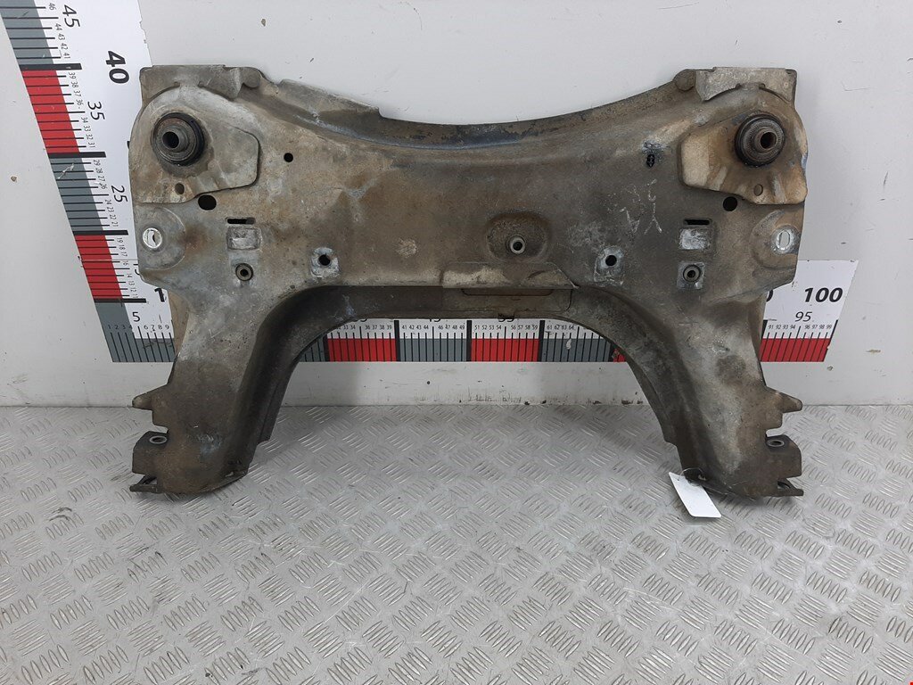 Балка подмоторная (подрамник) Renault Megane 2 арт. 2159449