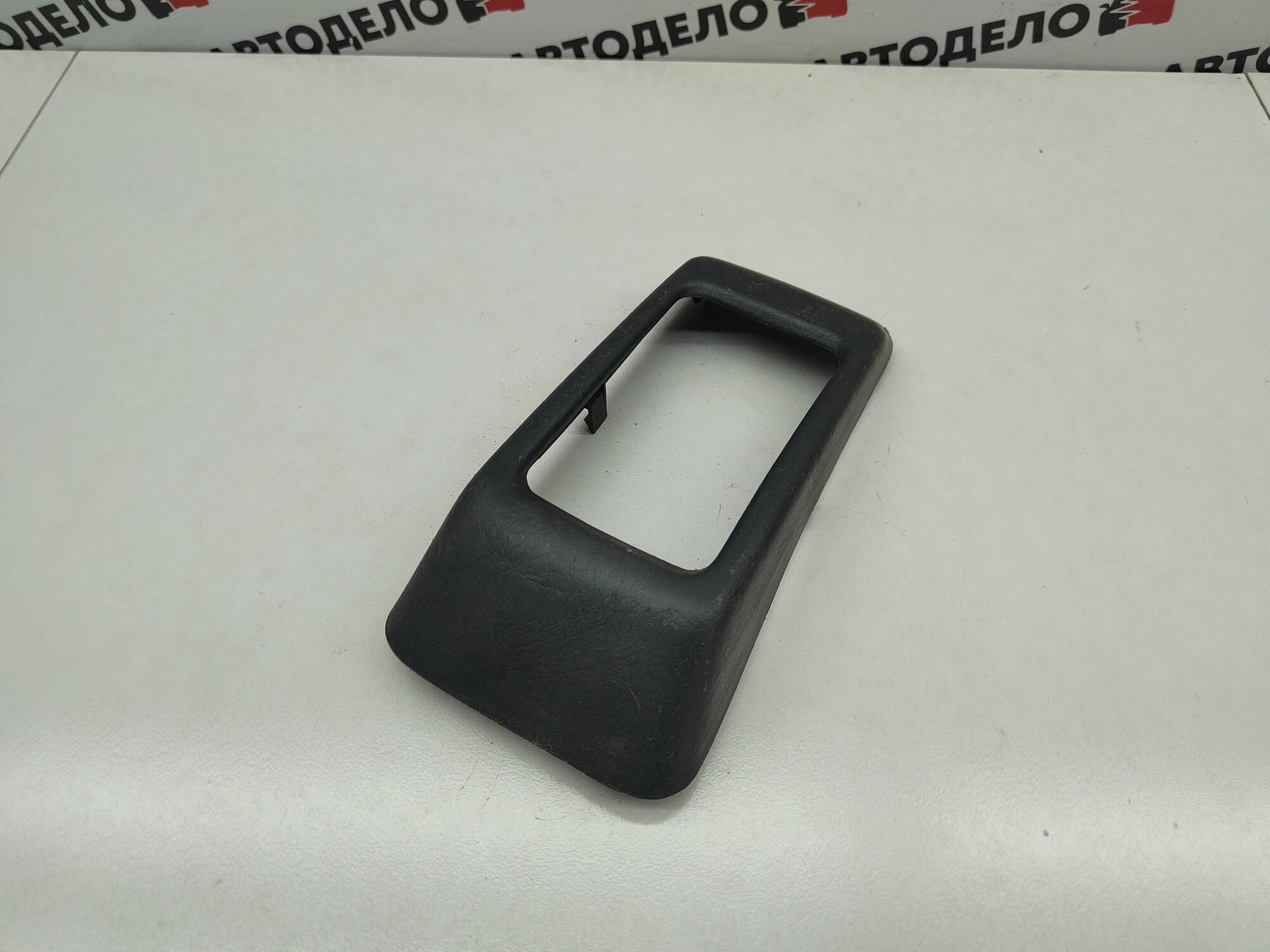 Накладка консоли КПП Toyota Duet M100 2001 г.в