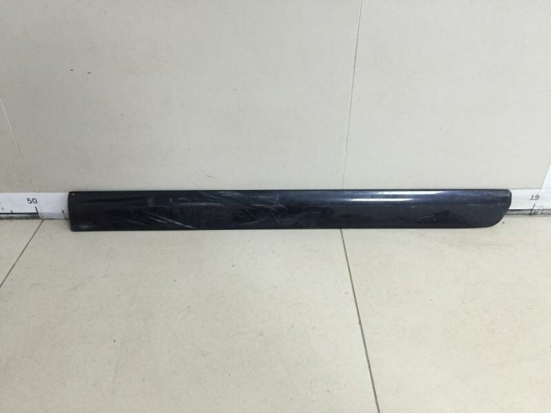 Накладка двери передней правой Volkswagen Transporter T5 2003-2015 кат.номер: 7H5853072B