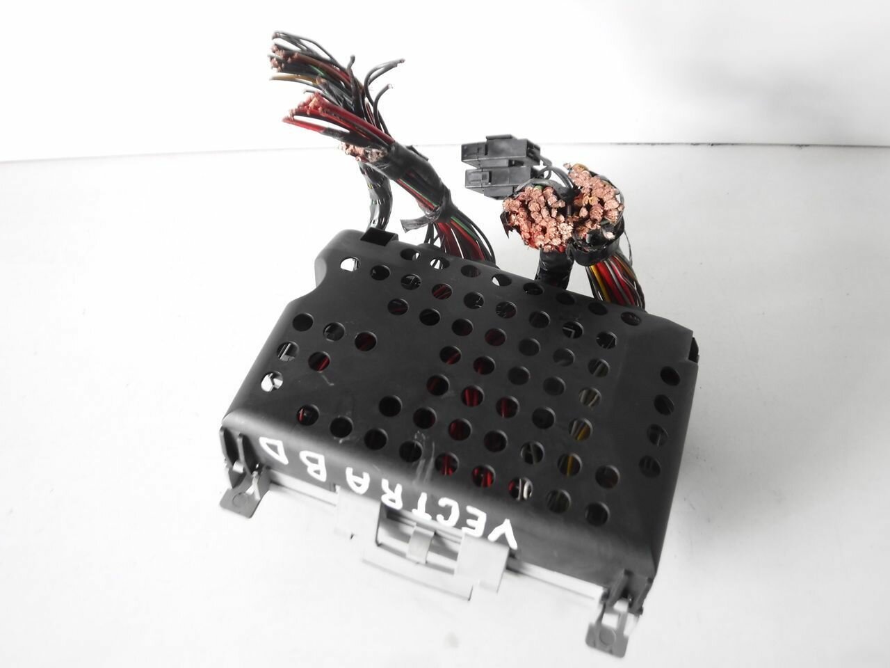 Блок предохранителей Opel Vectra B (1995—2000) 1238061