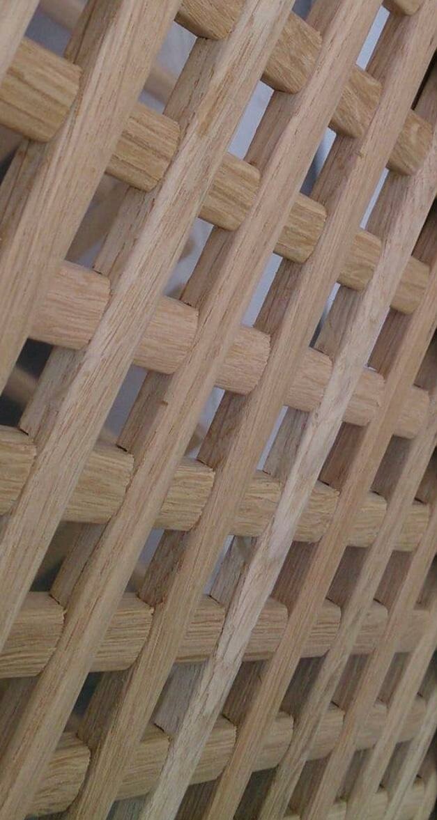 Решетка из натурального дуба 500х500х10 мм. 1 штука.