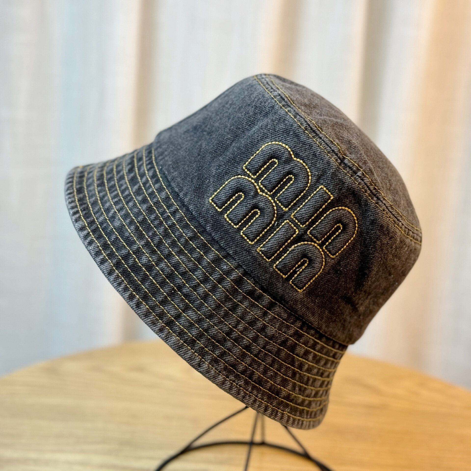 Джинсовая рыбацкая шляпа женская, новинка 2024 года, универсальная мини-стиль с надписью, большая окружность головы, показывающая лицо, маленькая шляпа-тазик, солнцезащитная шляпа от солнца