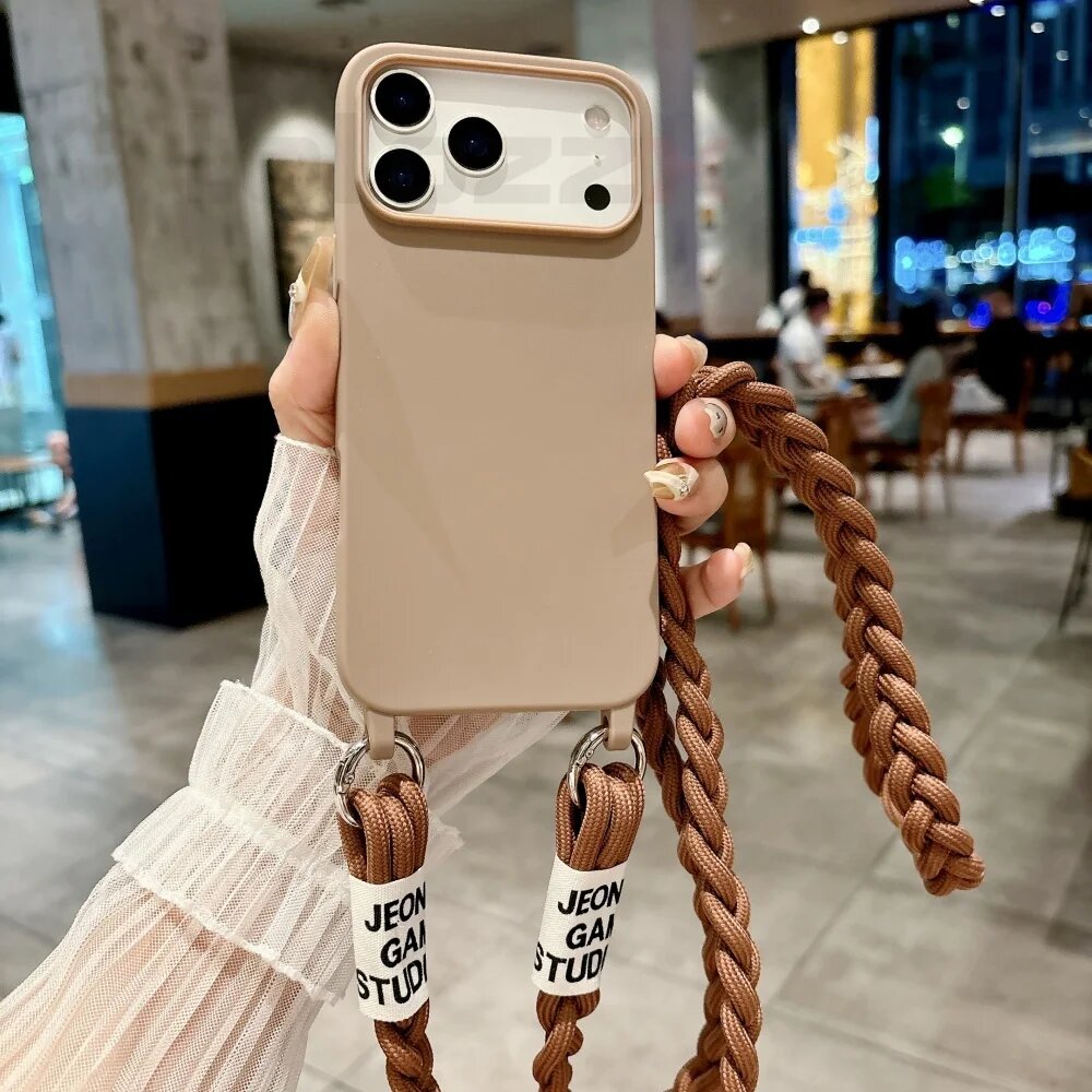 Чехол для iPhone 17 Pro с плечевым ремешком Khaki
