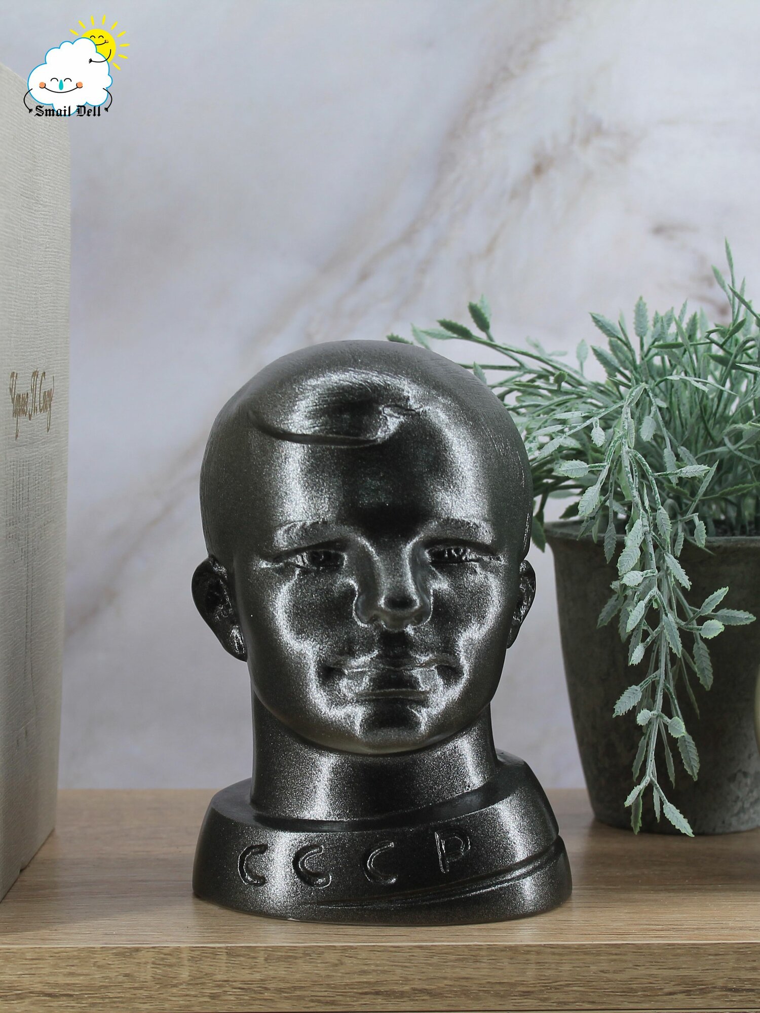 Статуэтка бюст Гагарин Ю. А. 13,5 см, гипс, цвет металлик