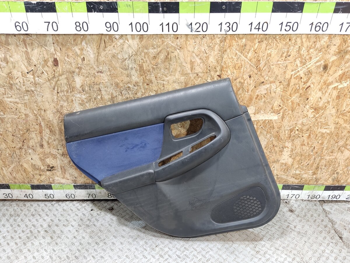 Обшивка двери задней левой SUBARU Impreza G11 94223FE070