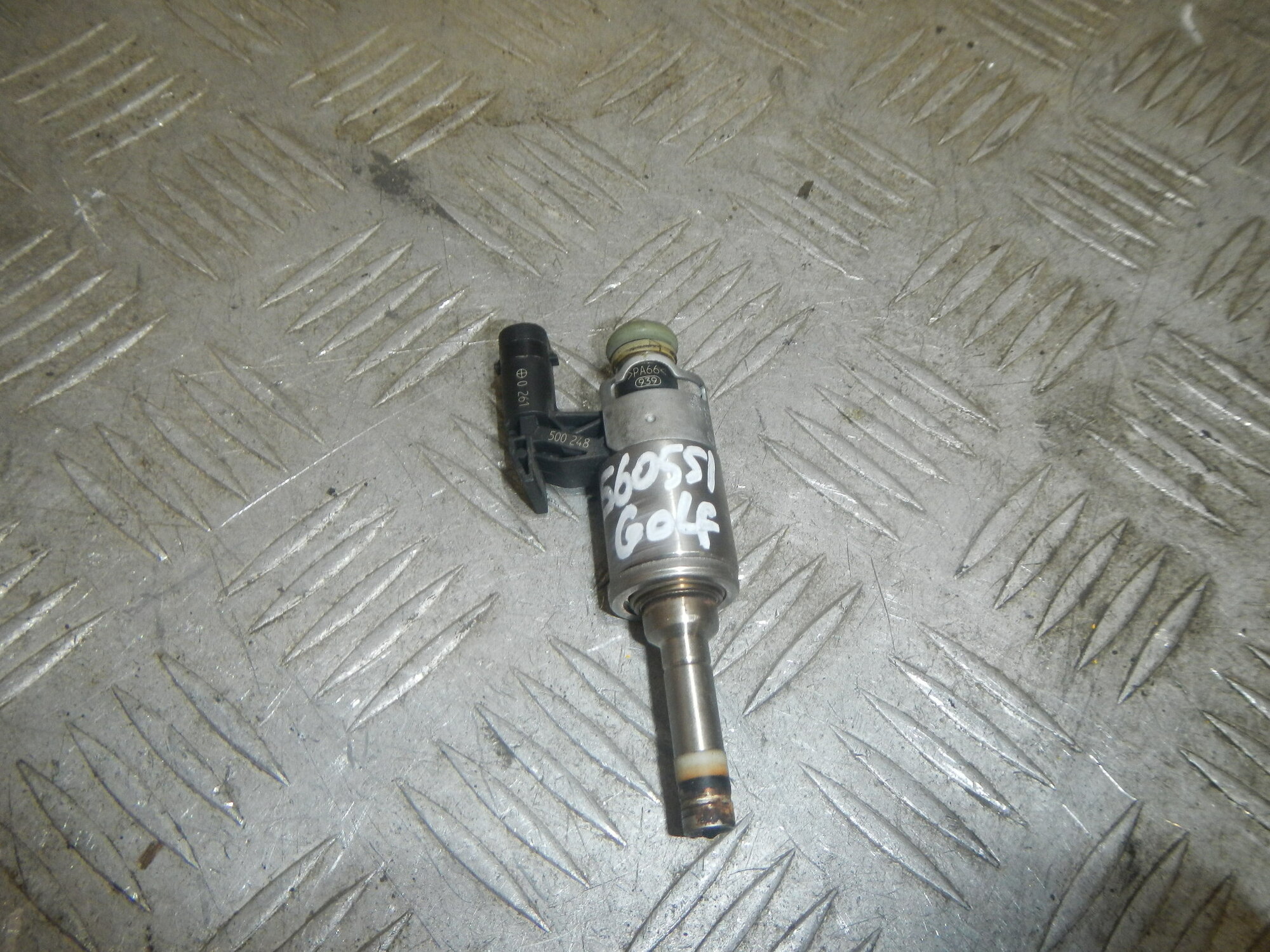 Б/У Форсунка инжекторная электрическая, Volkswagen (Фольксваген)-GOLF VII (12-19) VOLKSWAGEN GOLF VII (12-19) CHP 040422,...