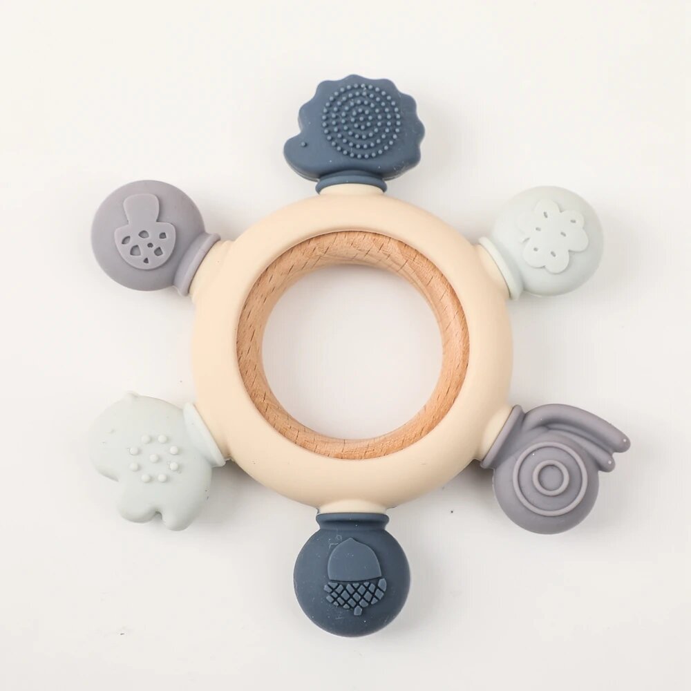 Прорезыватель деревянный Forest Teether 3
