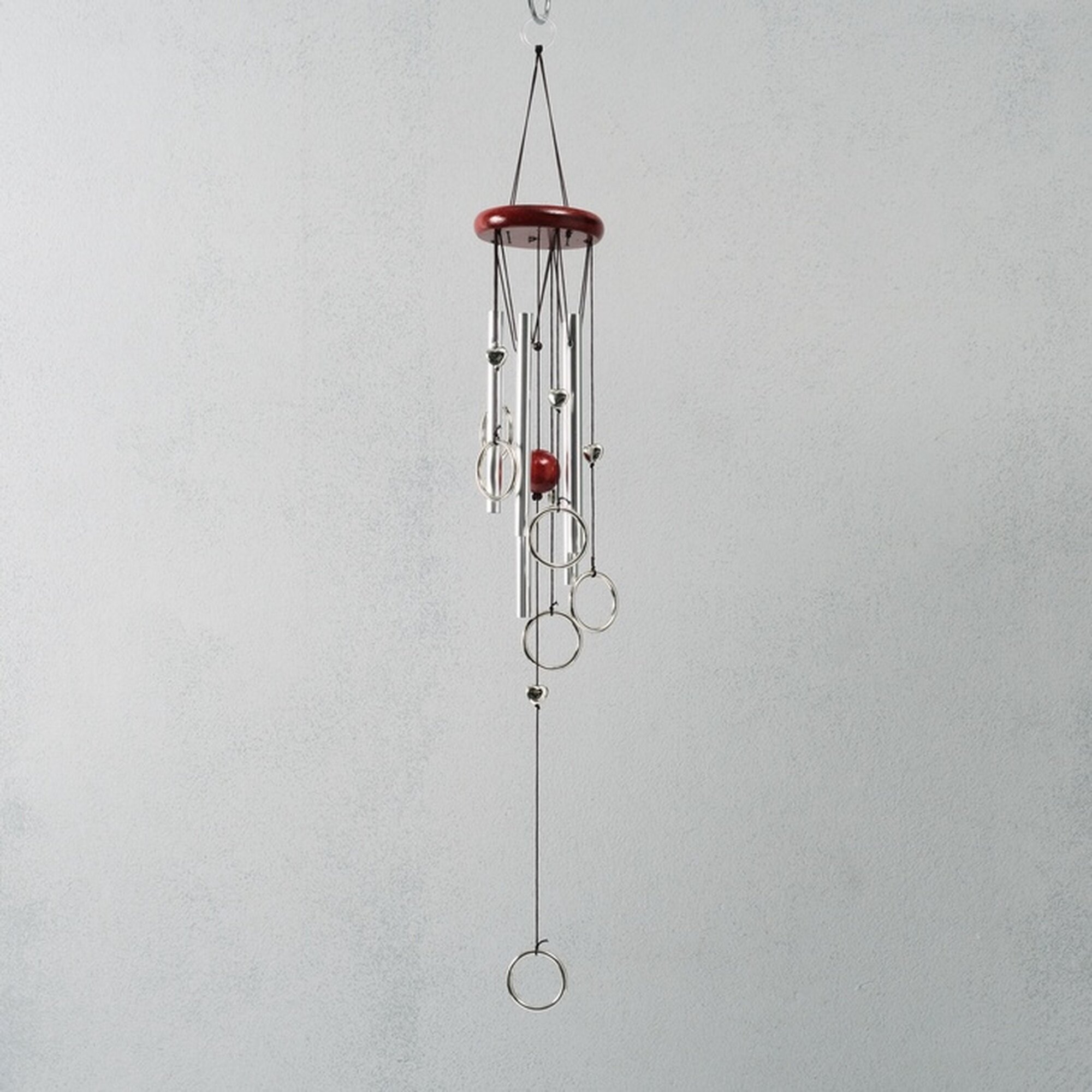 Музыка ветра Сима-ленд "Кольца с сердечками", 5 трубок, 68 см, серебристая