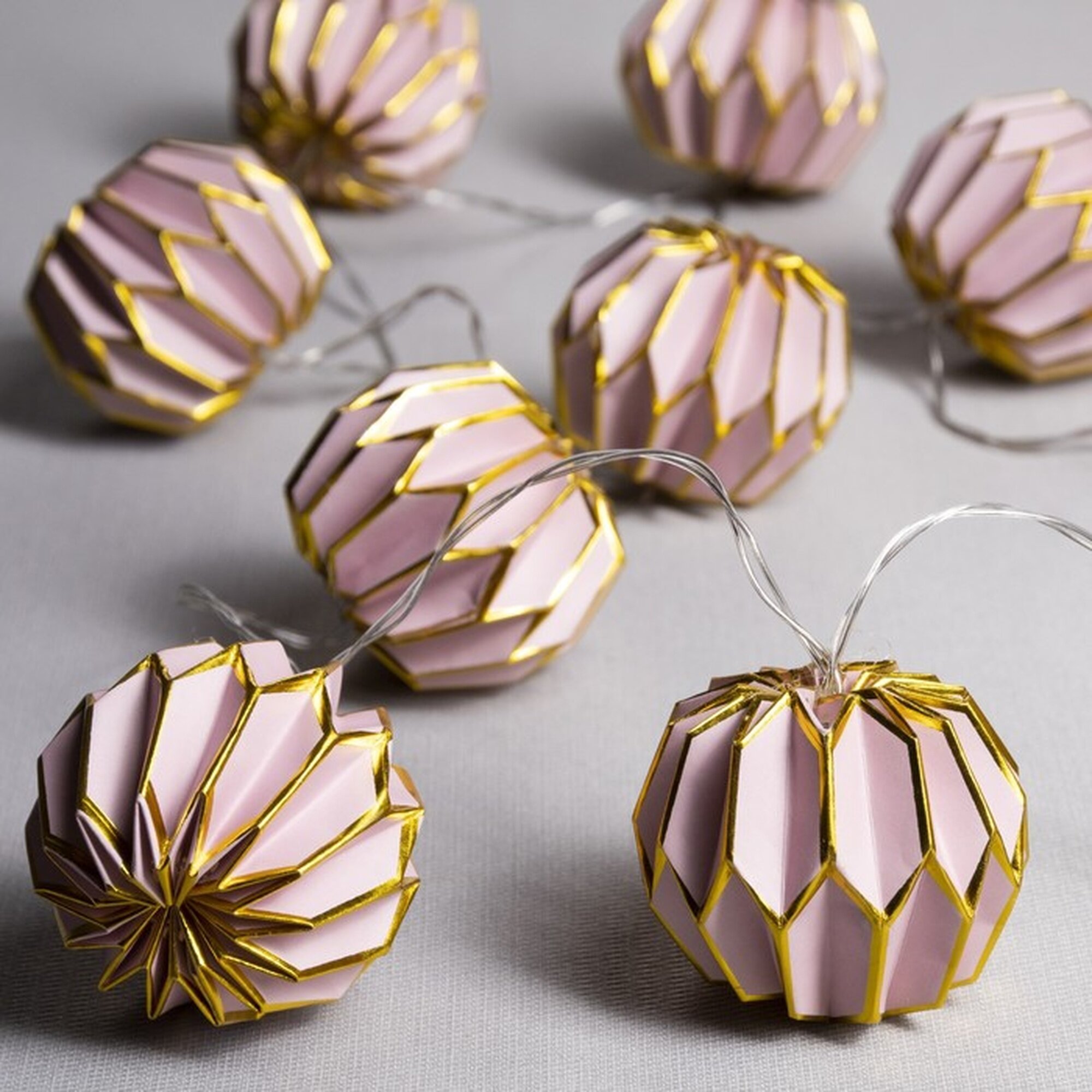 Гирлянда «Нить» 2 м с насадками «Розовый фонарик», IP20, прозрачная нить, 10 LED, свечение тёплое белое