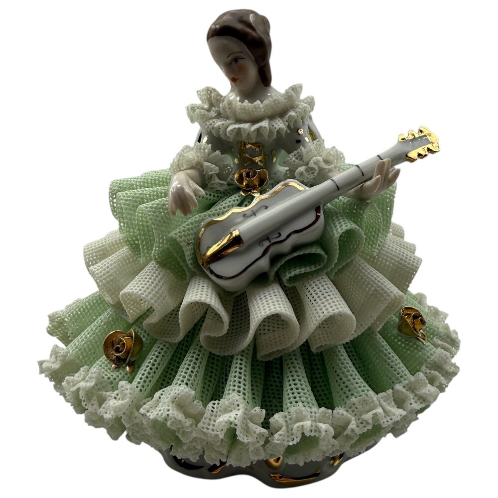 Статуэтка "Дама с лютней", 11.5 см, кружевной фарфор, 1950-1970 гг, Wilhelm Rittirsch, Германия
