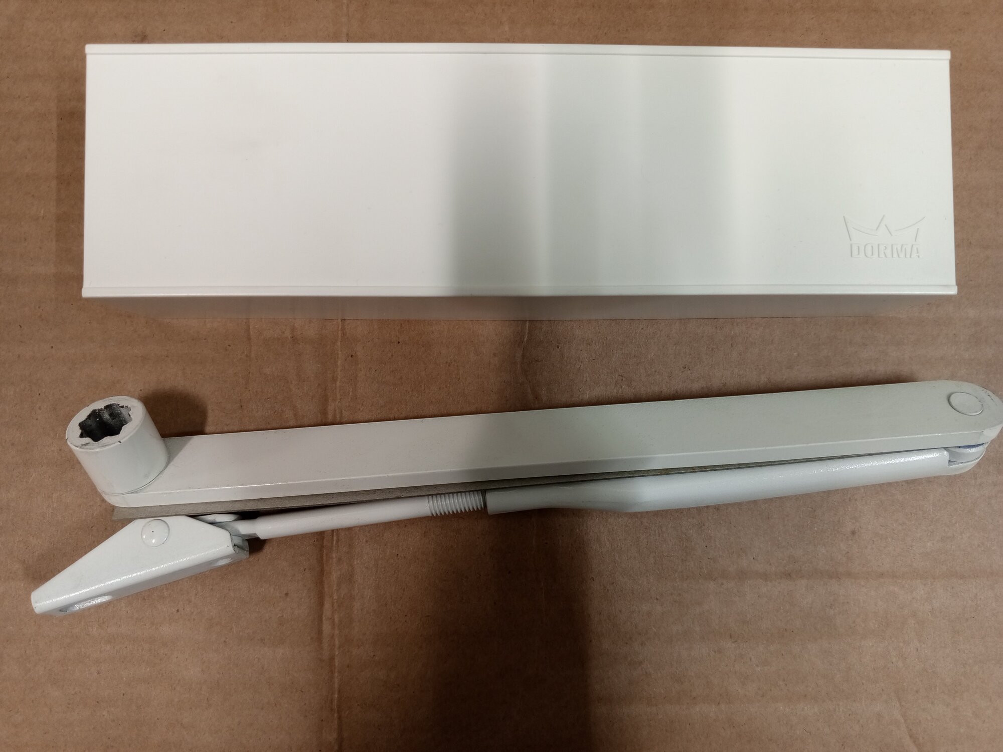 Дверной доводчик Dorma TS-72 EN 2-4 в комплекте с рычагом (белый) (новый, небольшие потертости)