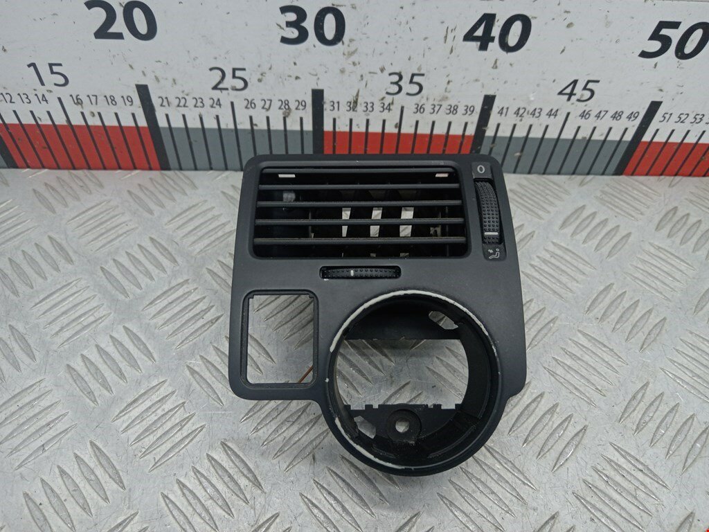 Дефлектор обдува салона Volkswagen Bora(Jetta) 1J1819704E арт. 2141862