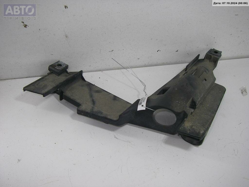 Крепление фары левой BMW 3 E46 (1998-2006)