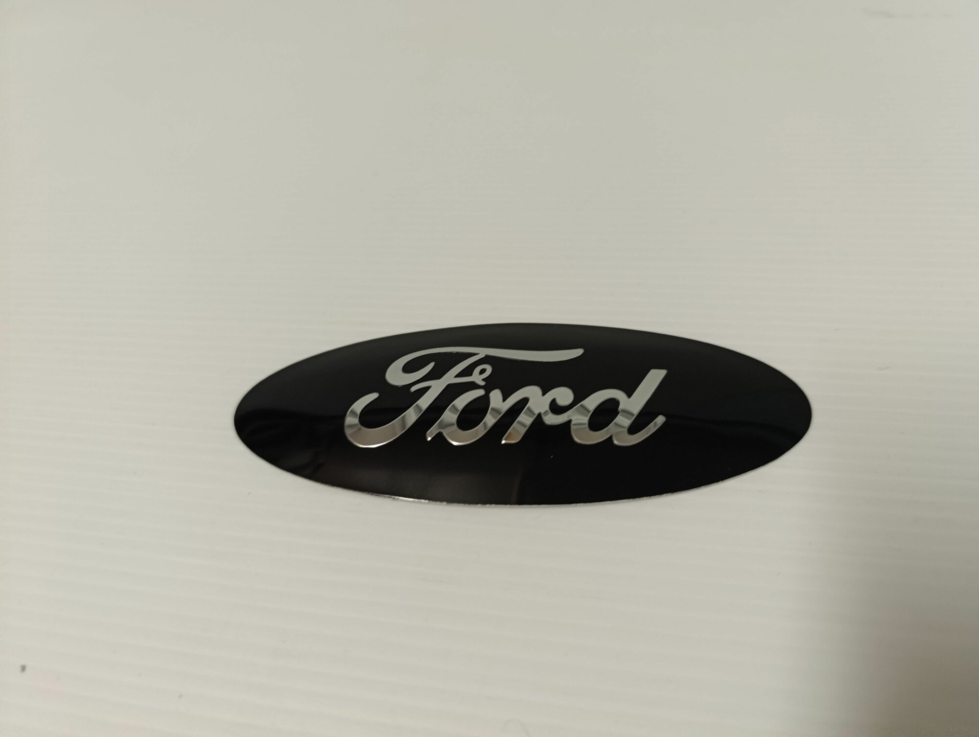 Передняя эмблема Ford Mondeo 4 Black New